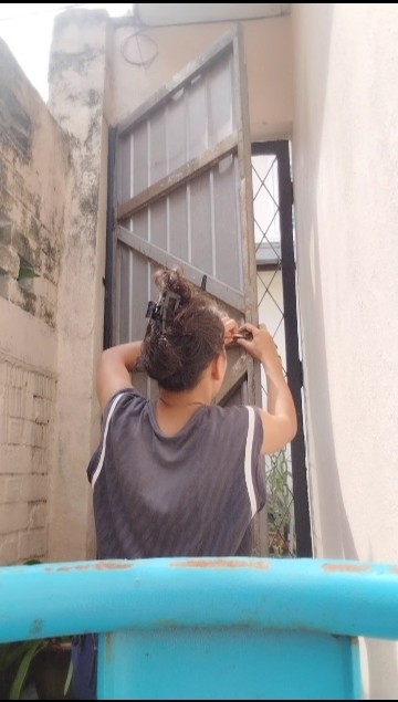 putting some lock #diy #diycrafts #shorts #short #youtubeshort #youtubeshorts - YouTube