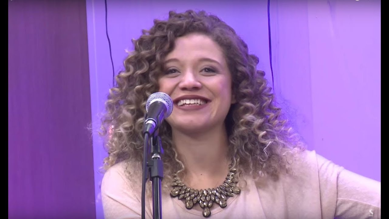 Cantora Arianne fala sobre o projeto musical "Como cantavam nossos pais ...