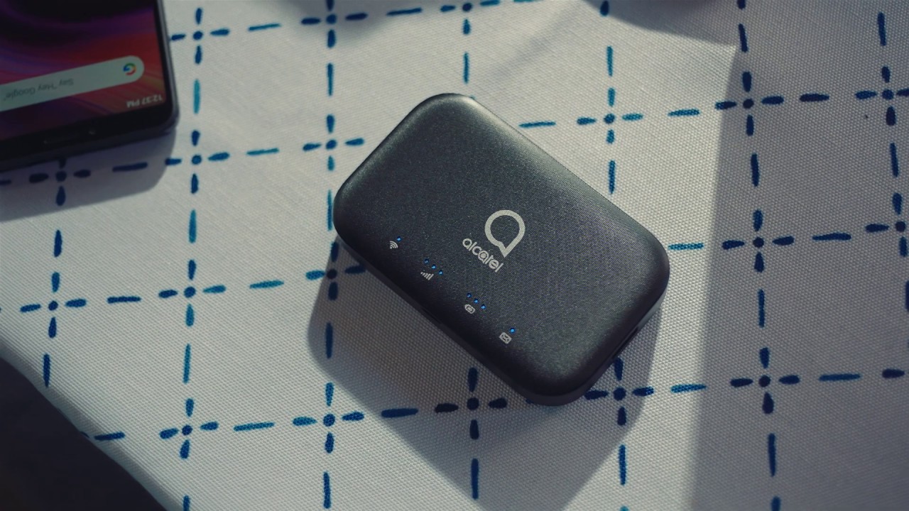 ALCATEL LINKZONE® 2 - Connectivity and Power on the go (06s) - YouTube