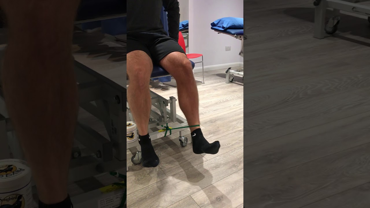 Resisted Knee Extension (open chain) - YouTube