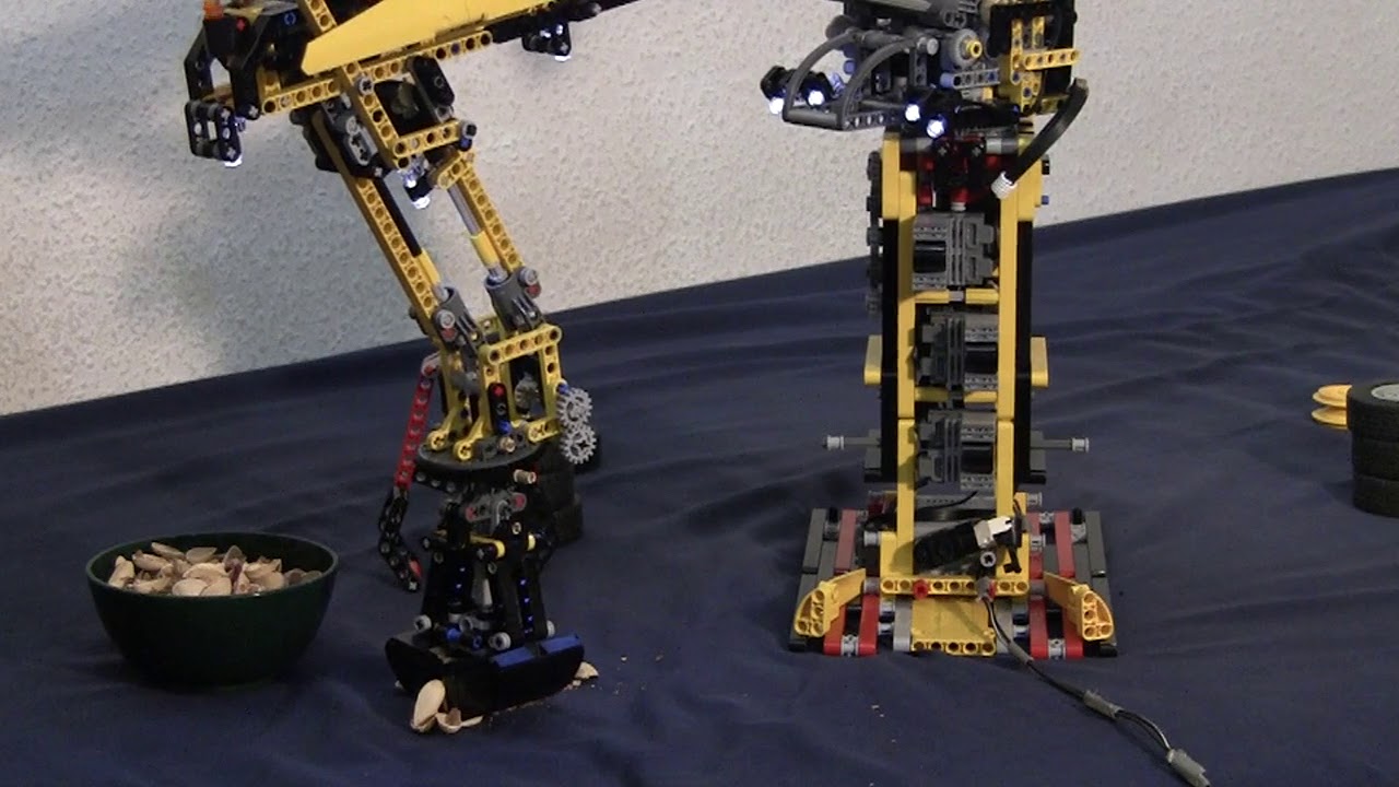 Lego Technic Tower Crane MOC with clamshell bucket grab - YouTube