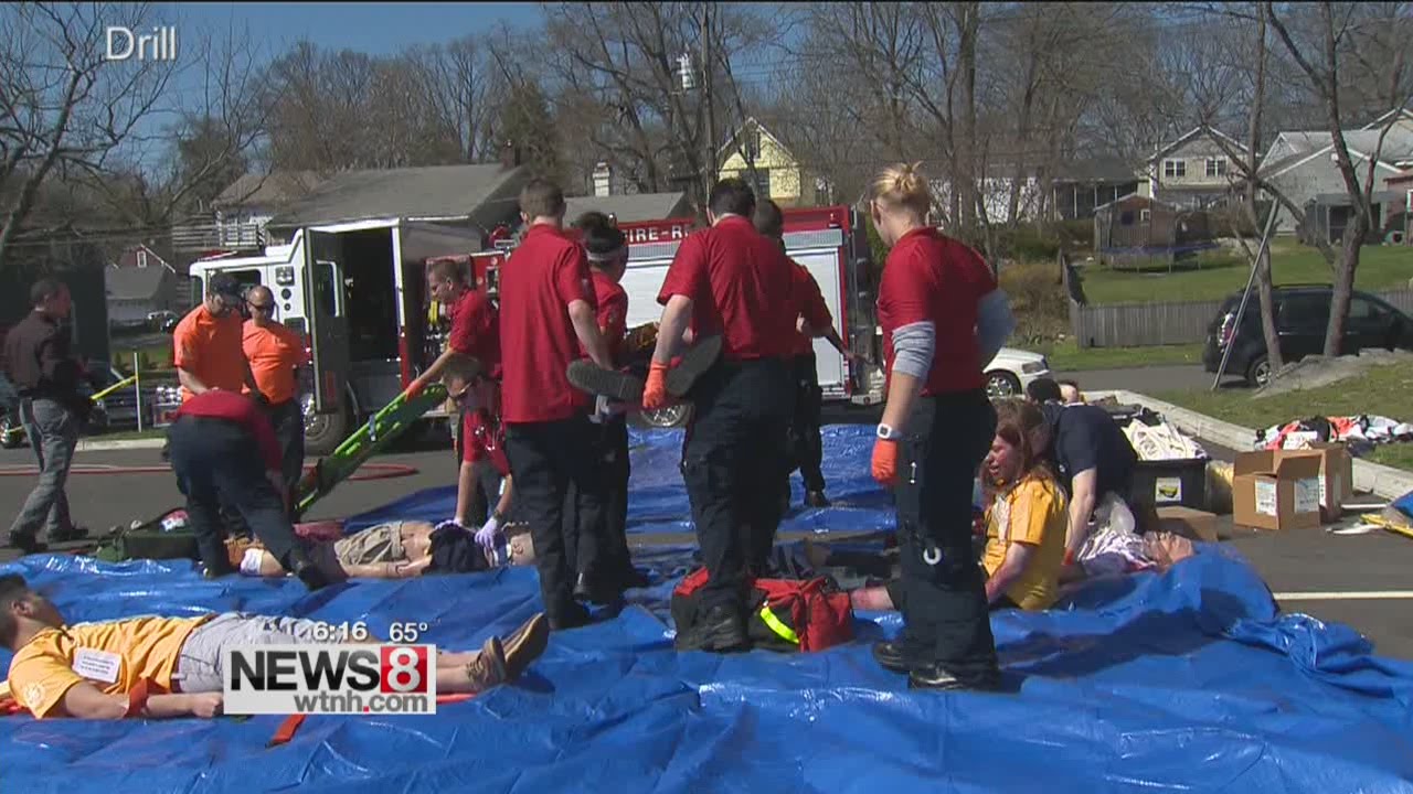 University of New Haven hosts bomb drill - YouTube