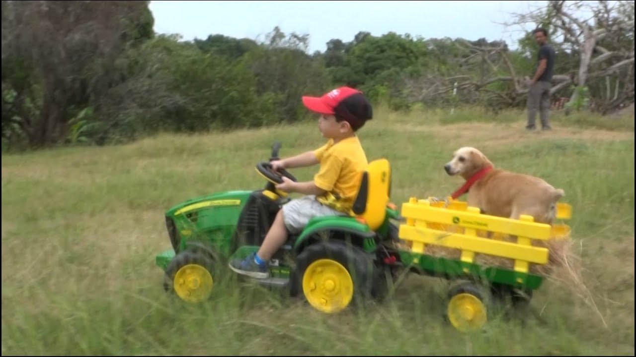 PEG PEREGO - JOHN DEERE - BY LIAM - YouTube