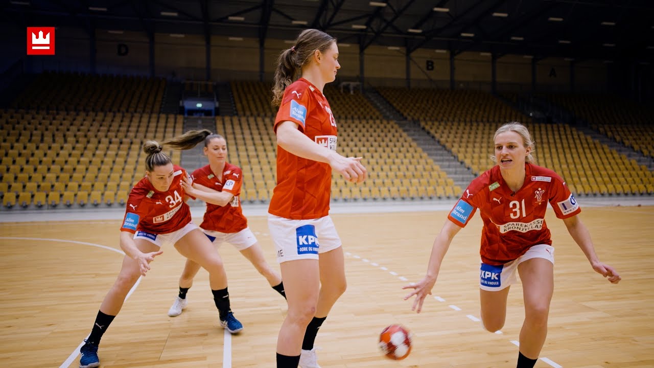 MasterClass - landsholdsspiller Simone Pedersen viser frække indspil ...