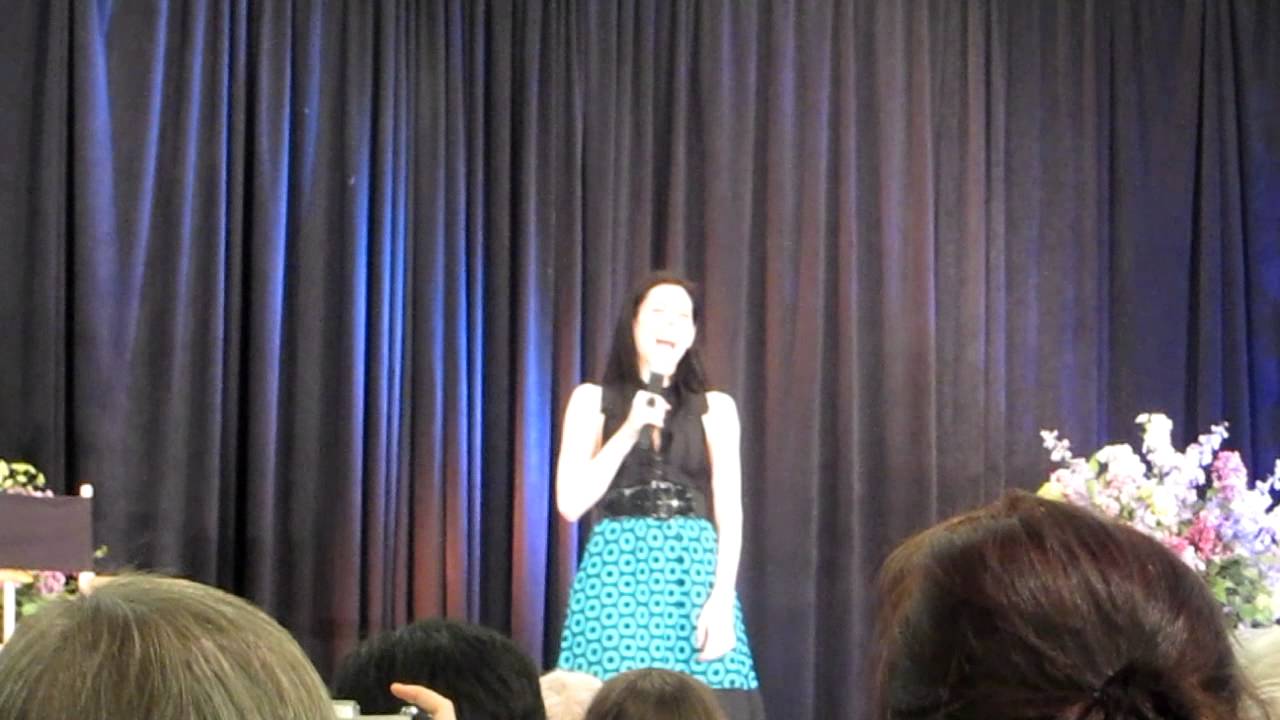Xena Con 2012 - Livia War Cry (Adrienne Wilkinson) - YouTube