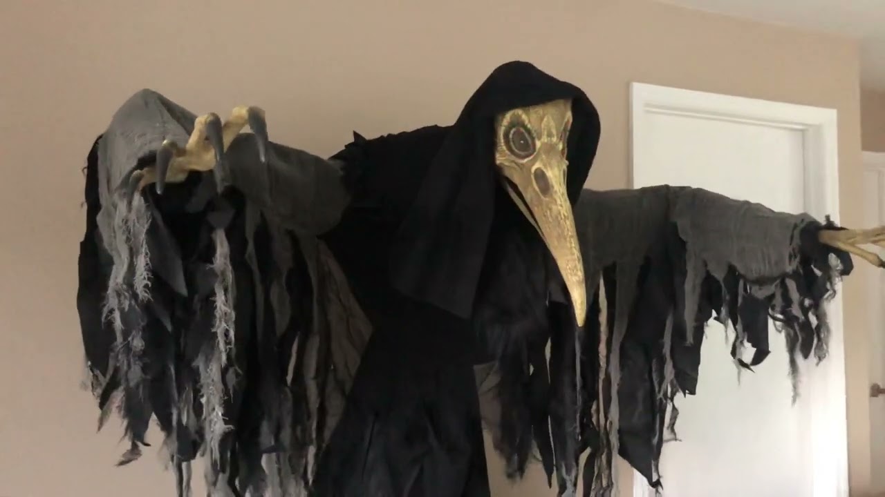 NEW FOR 2022 Spirit Halloween 6ft Lord Raven Lifesize Animatronic - YouTube