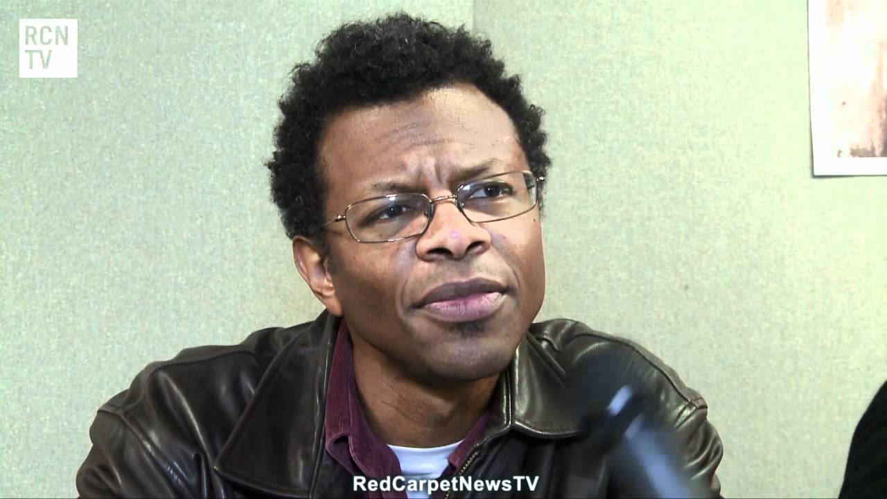 Futurama Phil LaMarr Interview - Collectormania 2012 - YouTube