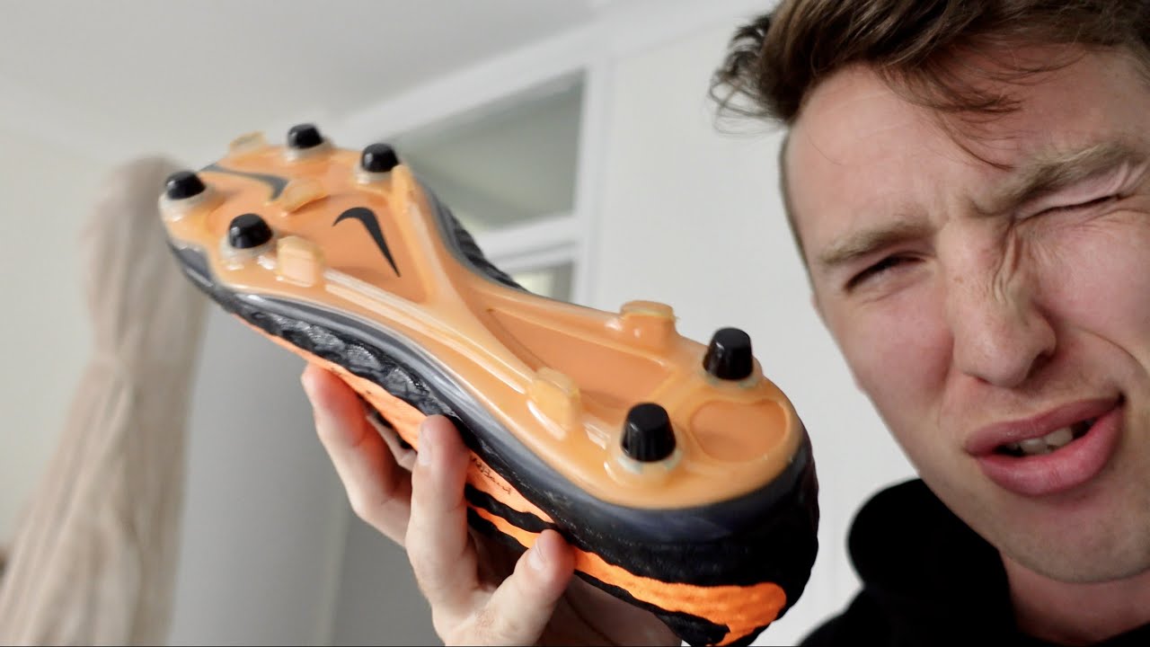 CUSTOMISING THE BEST BOOTS EVER MADE!! 🔥 | DAY 77 - YouTube