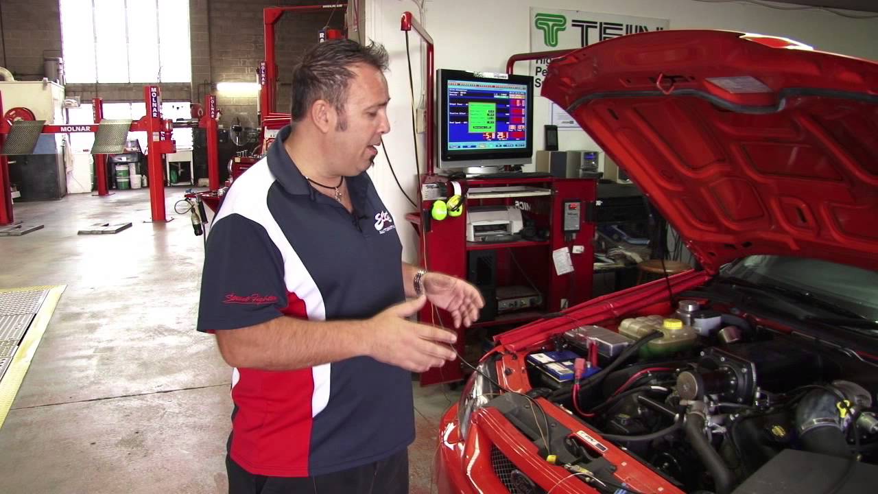 Wideo Open Throttle - WoT TV - Episode 1 Pt 1 - YouTube