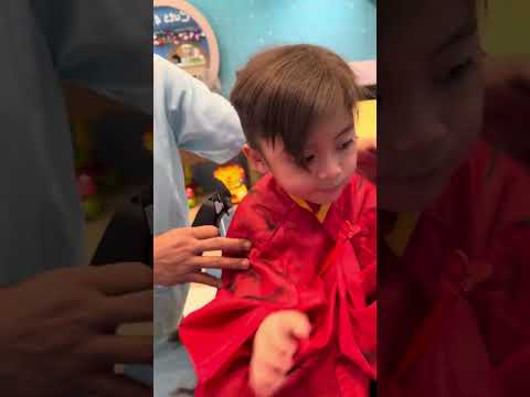 Neo’s first haircut - YouTube