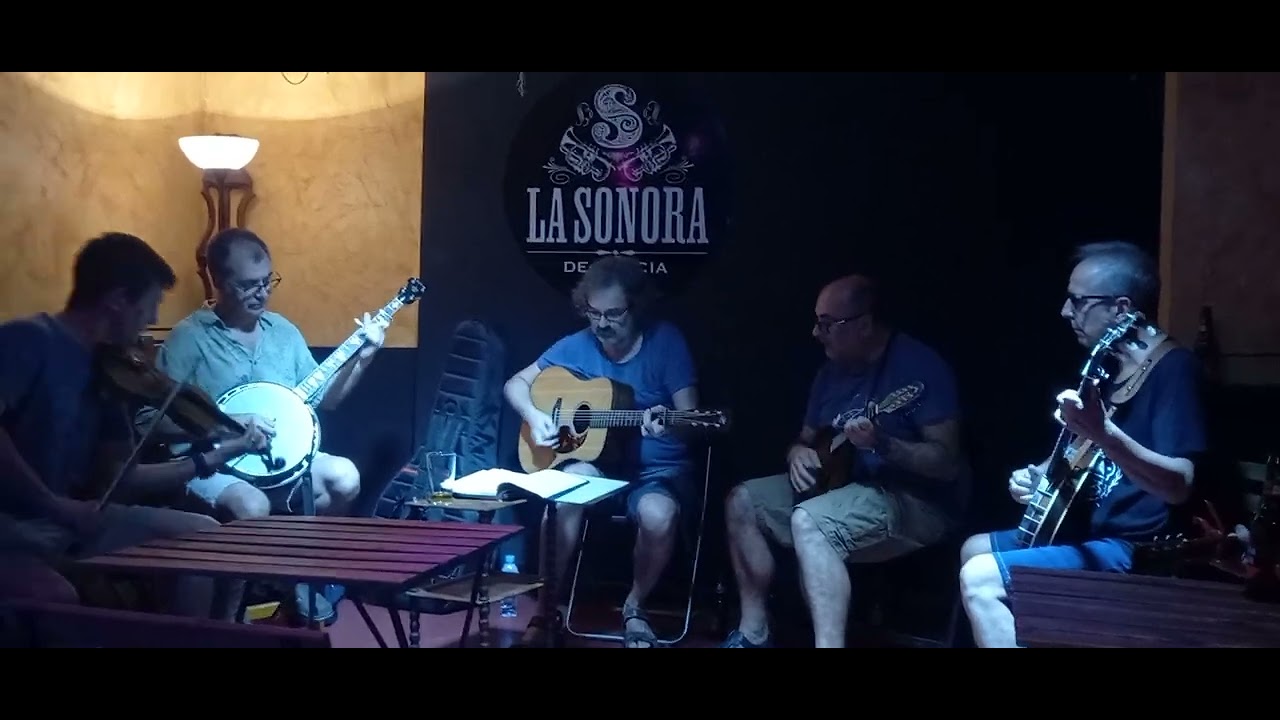 BLUEGRASS JAM SESSION AT LA SONORA DE GRÁCIA - BARCELONA - YouTube