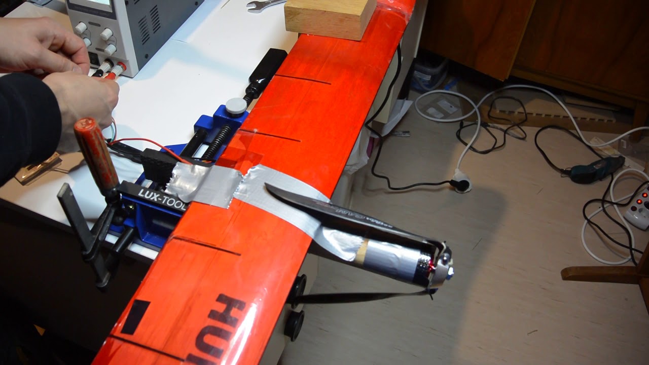 F1Q large diameter folding propeller stop - YouTube