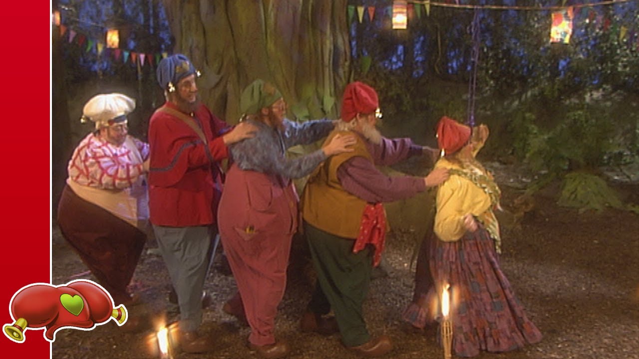 Kabouter Plop - De Kabouterpolonaise - YouTube