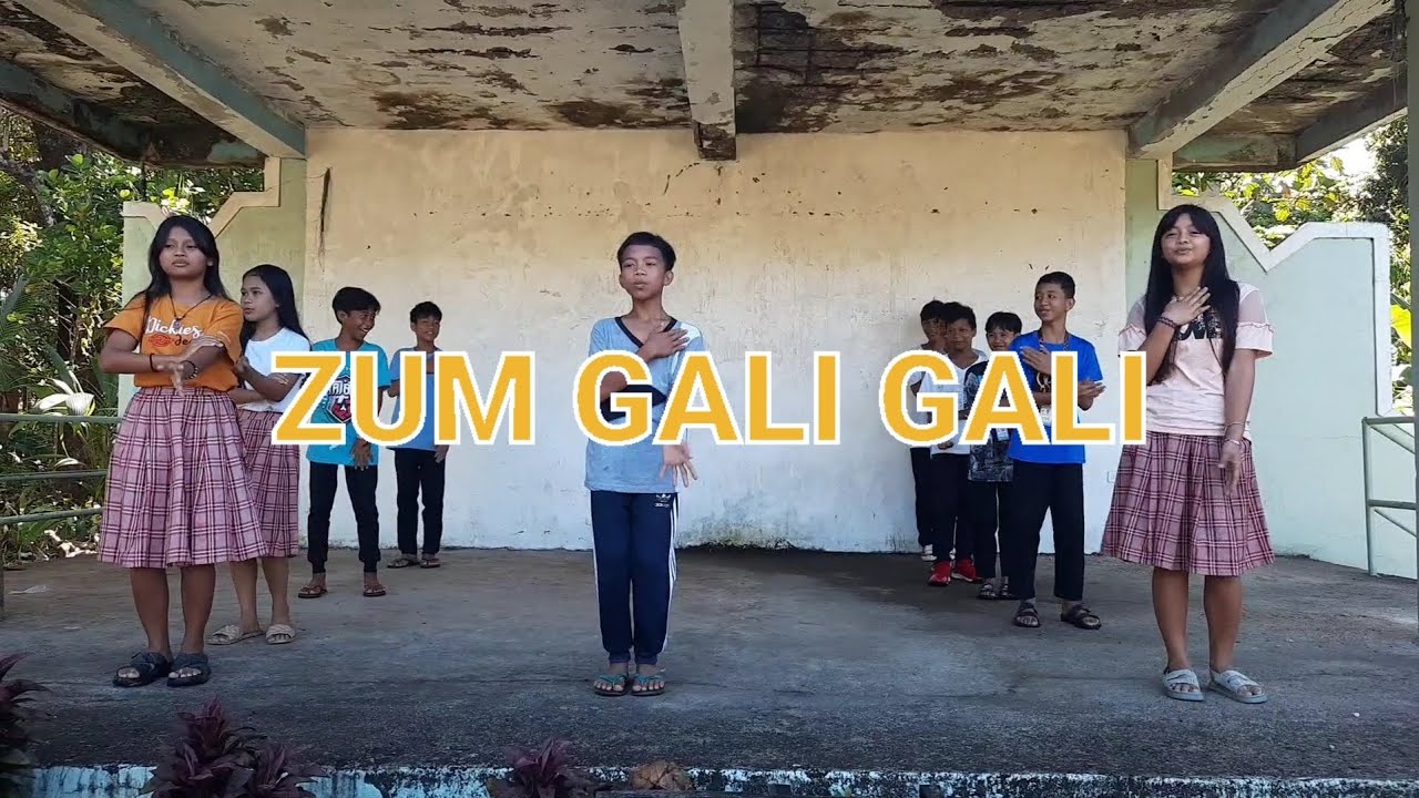 ZUM GALI GALI performance by Grade 8 Students - YouTube