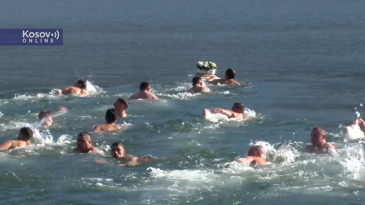 Jezero Gazivode, Plivanje za časni krst - YouTube