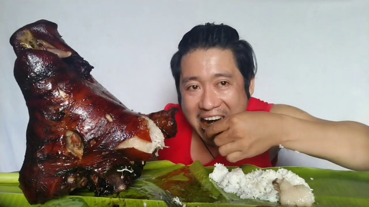Roasted Pig head | Lechon ulo ng baboy - YouTube