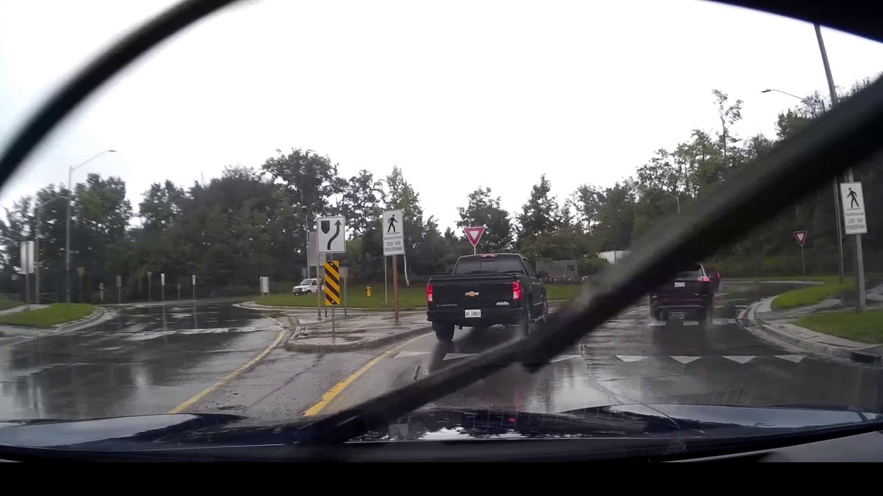 This is why traffic circles/roundabouts fail in Ontario cities - YouTube