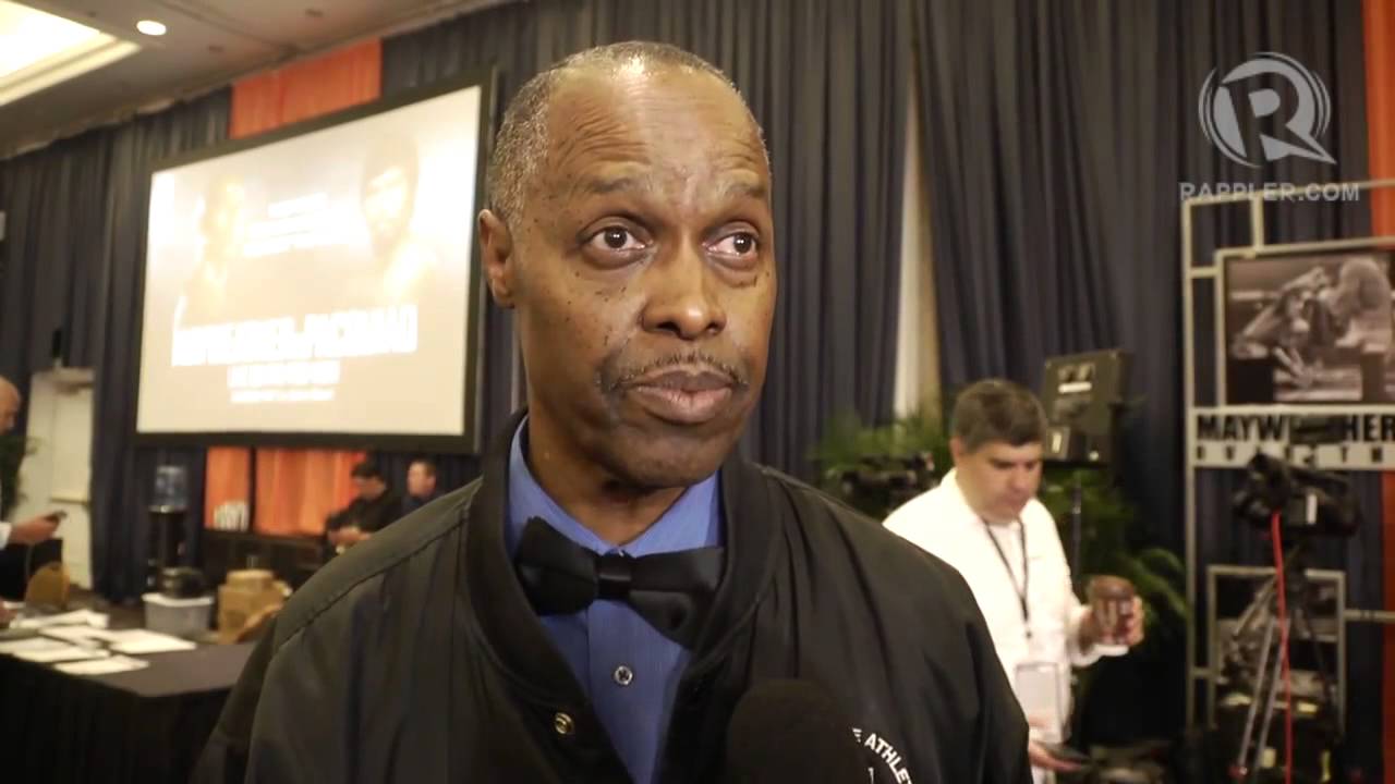 Referee Kenny Bayless: Mayweather 'the better fighter' - YouTube