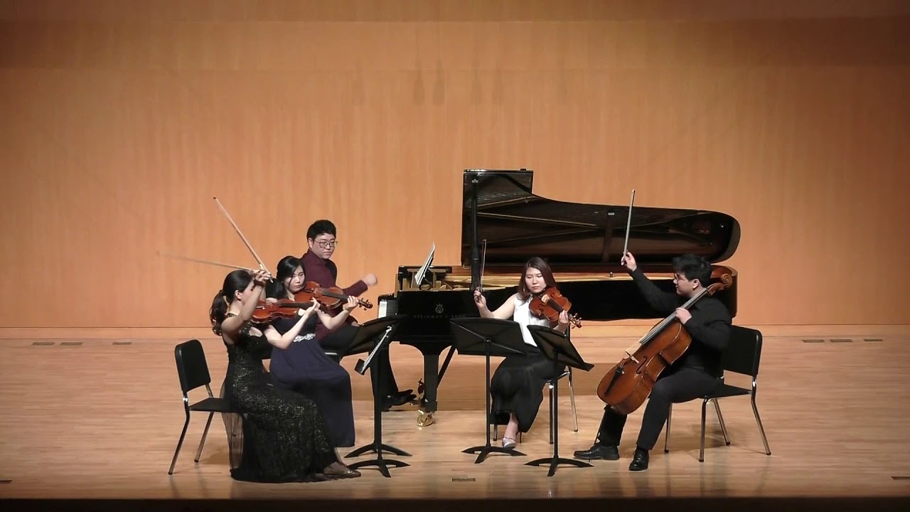 Ensemble 'The Feliz' - R Schumann - Piano Quintet Op 44 - YouTube