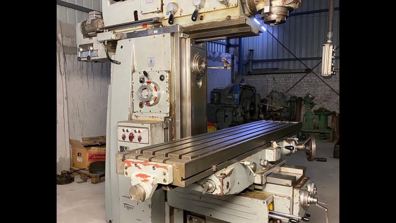Vertical-Horizontal Milling Machine - Tiger - YouTube