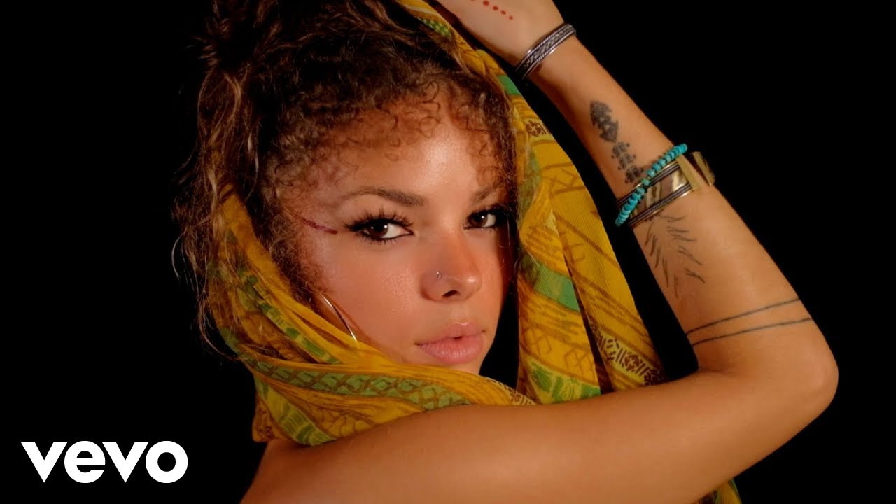 Nanauwe - Round The World ft. Purifya - YouTube