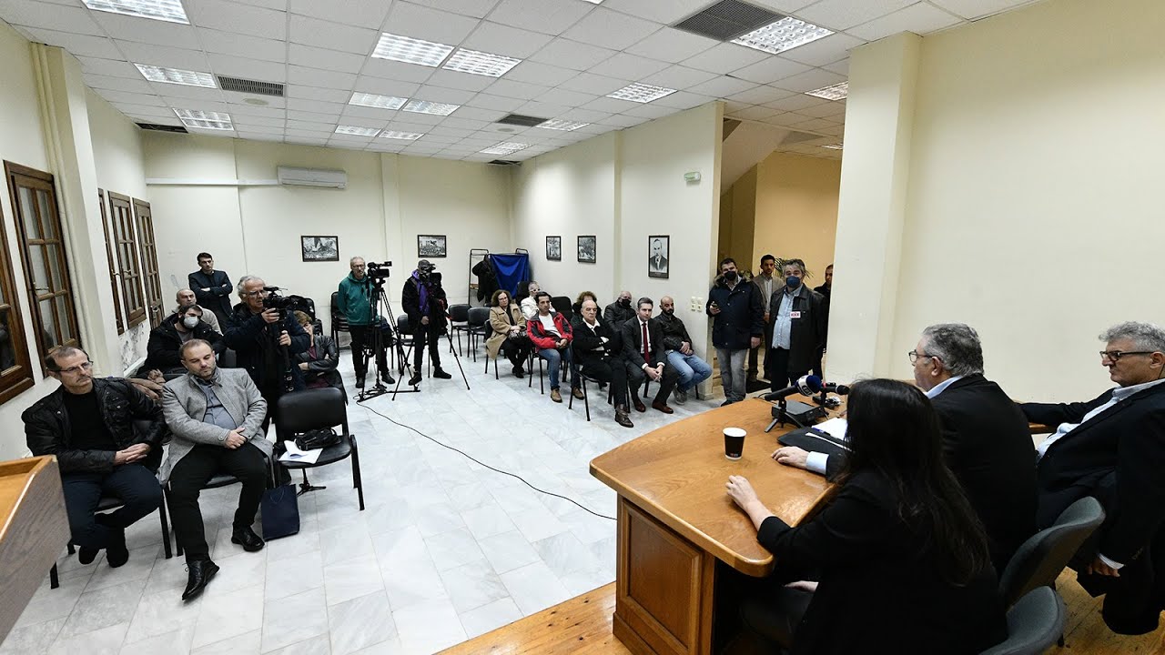 Παρέμβαση του Δ. Κουτσούμπα στη συνάντηση με τους ΕΒΕ στην Πρέβεζα ...
