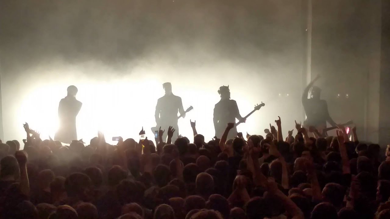 Ghost - Mummy Dust (Samfundet, Trondheim - 27.02.2016) - YouTube