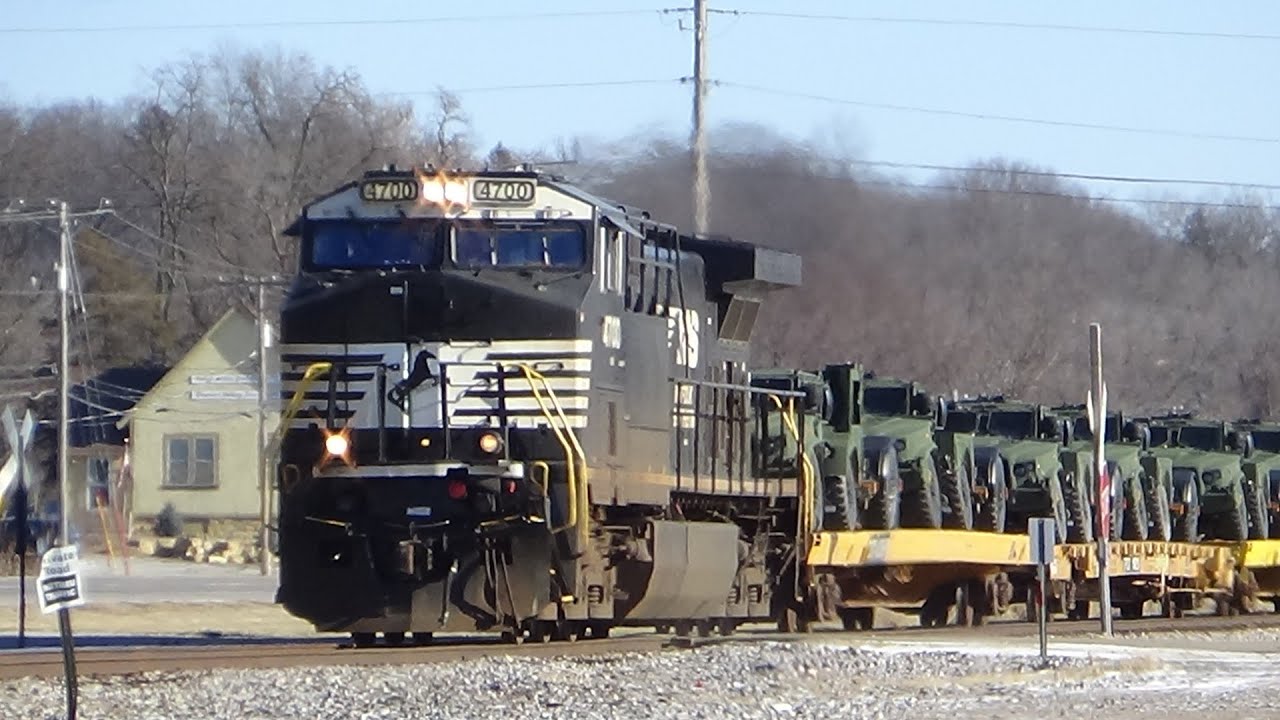 CPKC 462 Military Train at Pleasant Valley and Davenport, IA January 13 ...