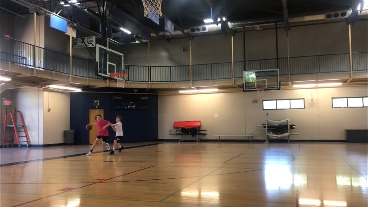 First Day Back In The Gym | 1v1 my friend!!! - YouTube