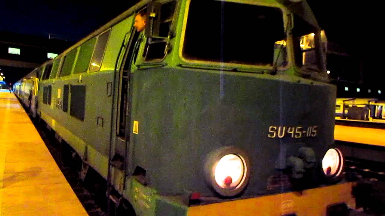 SU45-210 & SU45-115 W stacji Tczew - YouTube