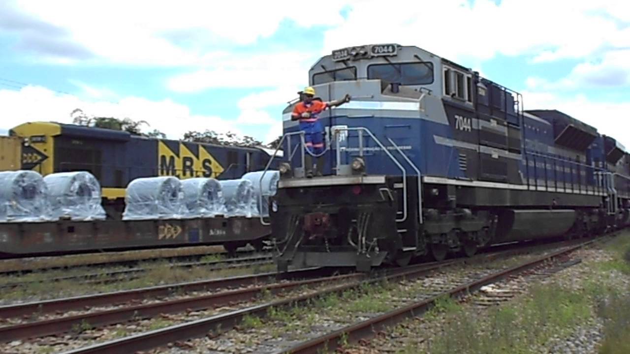 Manobrando SD70ACe/45 em Joaquim Murtinho. - YouTube