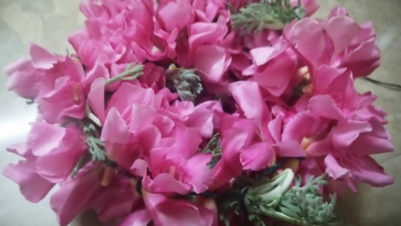 Garland|arali poo wreath|arai maalai|arali poo kattuvathu epadi|kutties ...