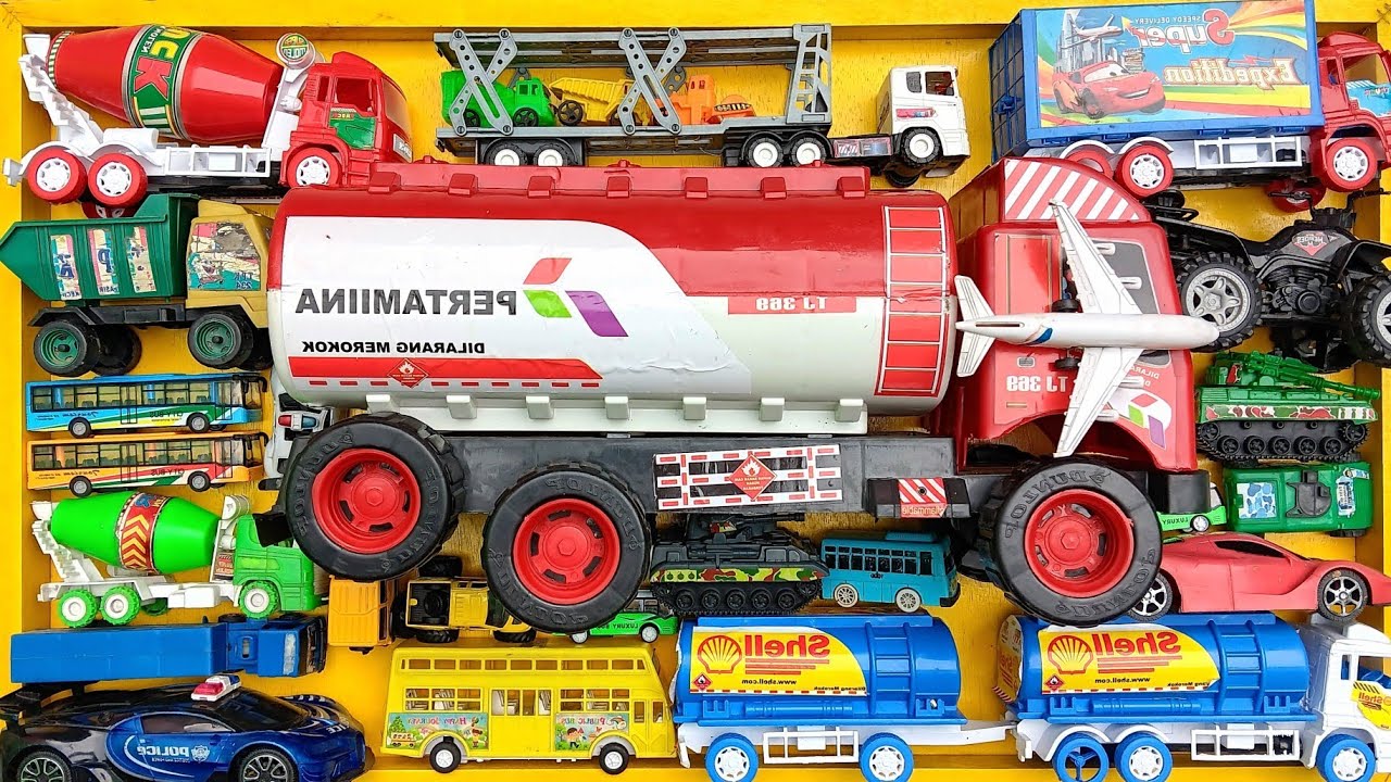 menemukan mobil polisi,mobil box,mobil molen,mobil tangki,mobil monster ...