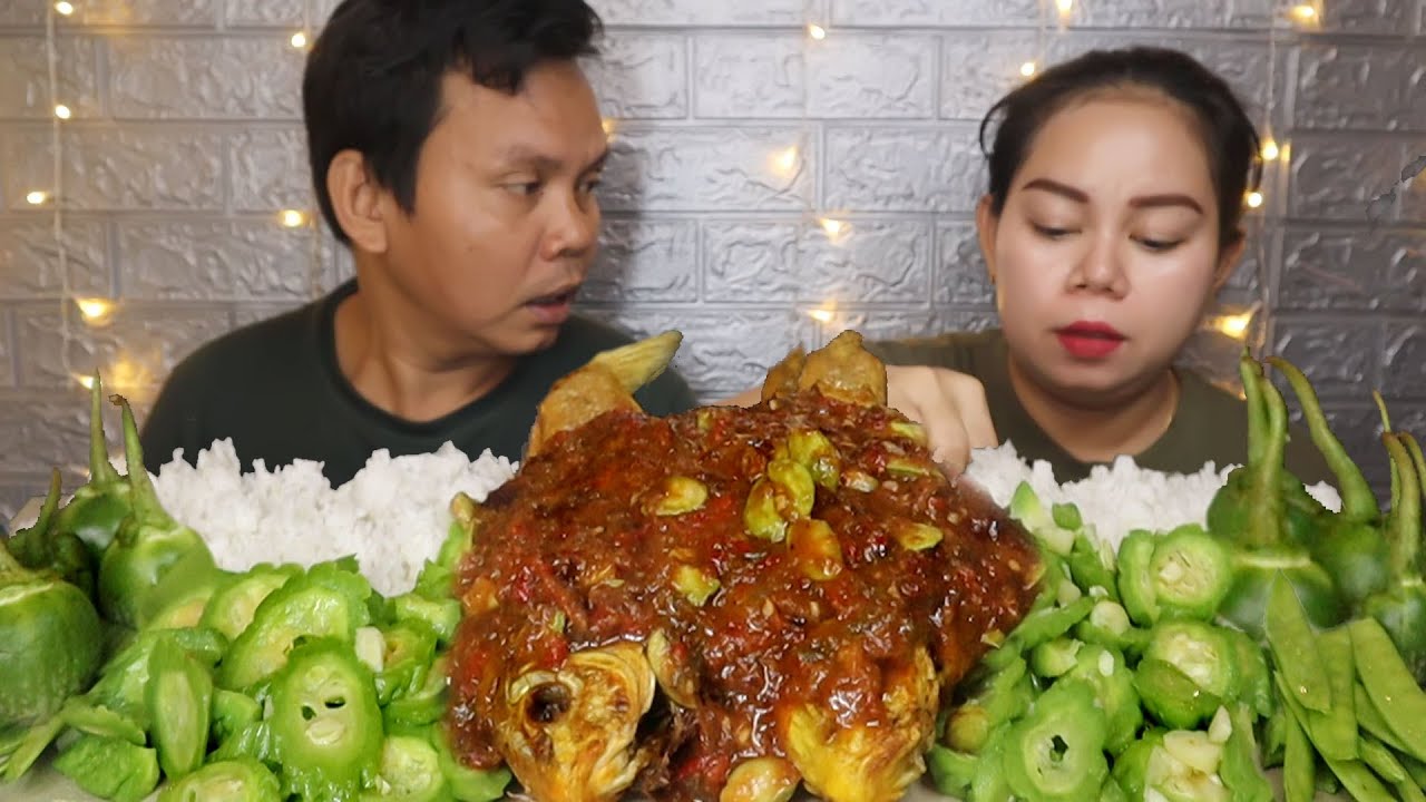 nikmat nya makan ikan goreng sambal pete,tumis pare ,terong muda, kacang arcis #Mukbang - YouTube