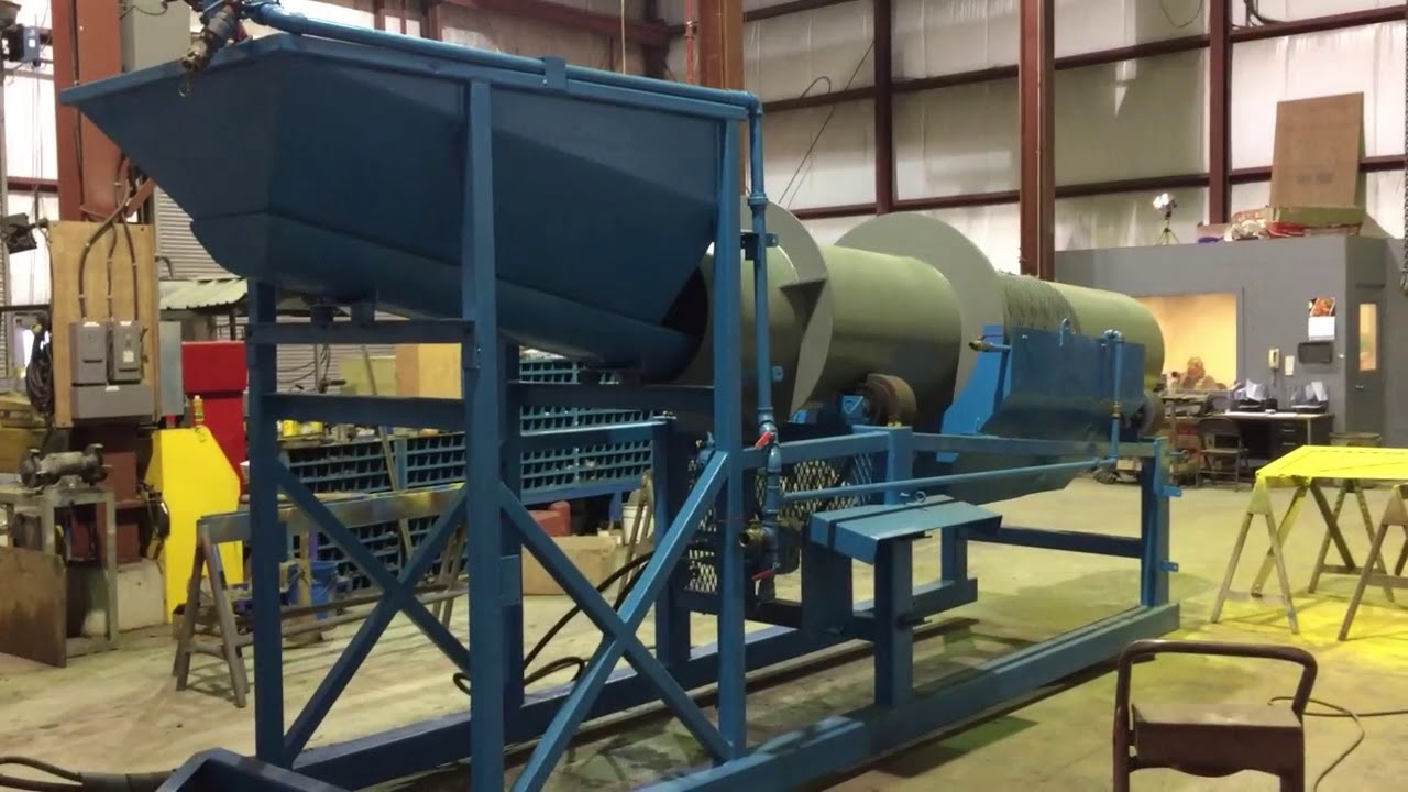 30 in. X 12 ft. Hydraulic Drive Trommel. Capacity 30 - 40 Yards Per ...