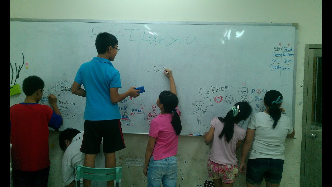 奇異島美語 佳冬分校LA5B 父親節 給爸爸的一段畫(話?) - YouTube