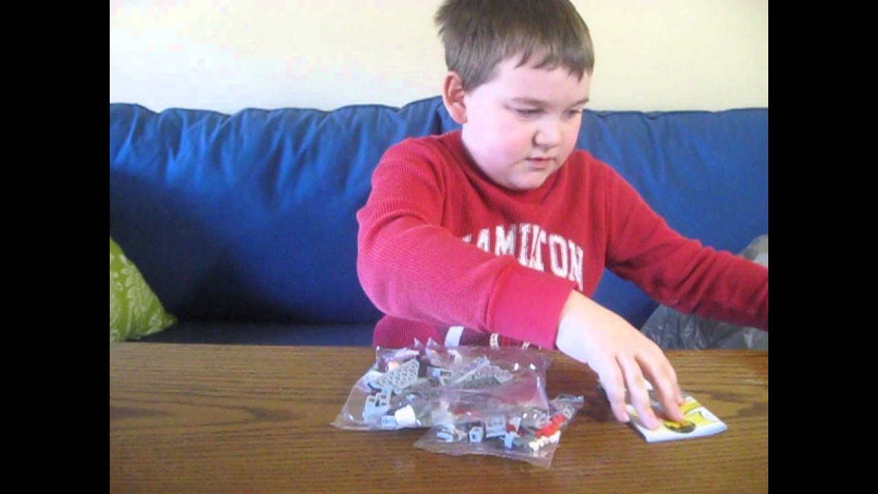 Captain Gavin — Lego Star Wars Stormtrooper Transport — toy review ...