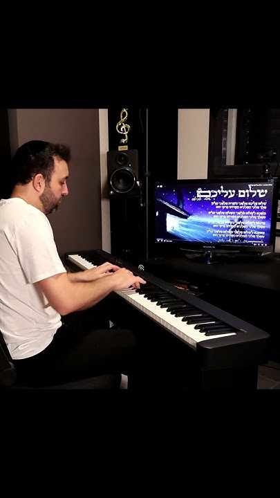 אבי דרור מנגן את שלום עליכם בגרסת פסנתר | Avi Dror - Shalom Aliechem ...
