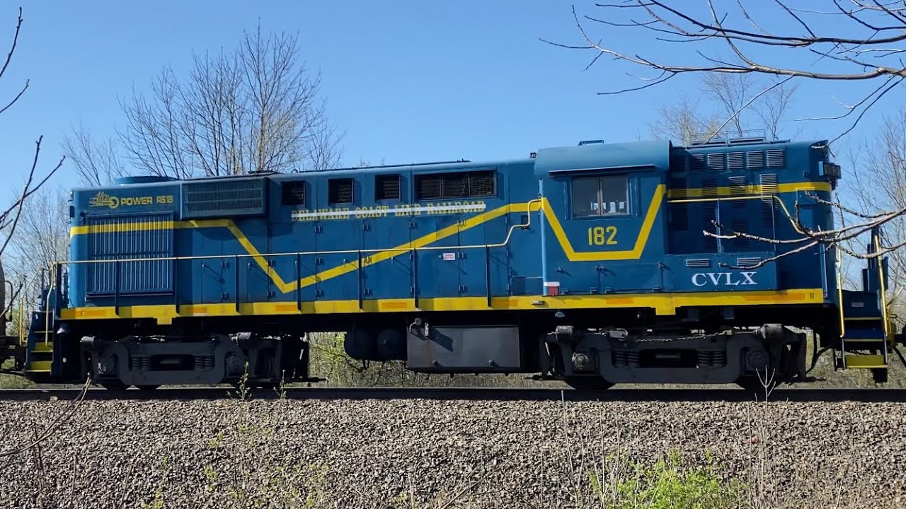 Rare! NS 13Q w/ CVLX RS18, High Hood GP38-2 & SD40-2 at St. Mary’s Cemetery -4/18/2021 - YouTube