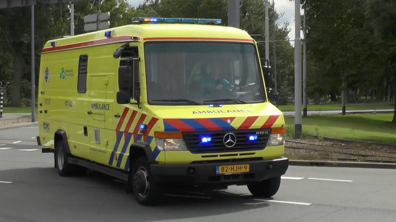 A1 MICU 17-302 naar het EMC vanaf een overplaatsing uit Den Haag - YouTube
