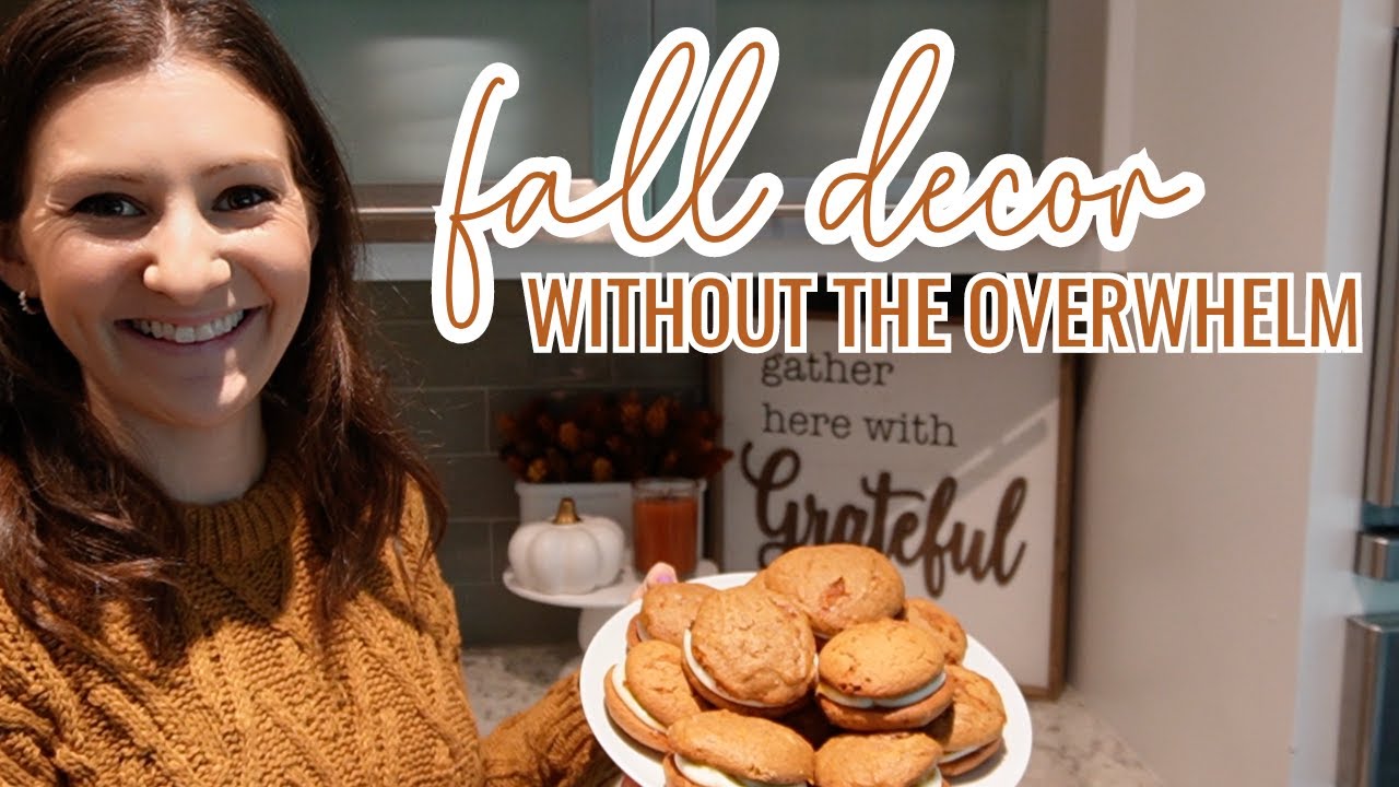 SIMPLE CLUTTER FREE FALL DECORATE WITH ME // Get In the Fall Spirit ...