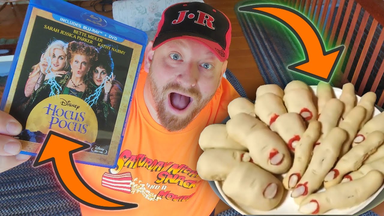 HALLOWEEN SPOOKY MOVIE NIGHT ! HOCUS POCUS with DEAD MANS TOES ...