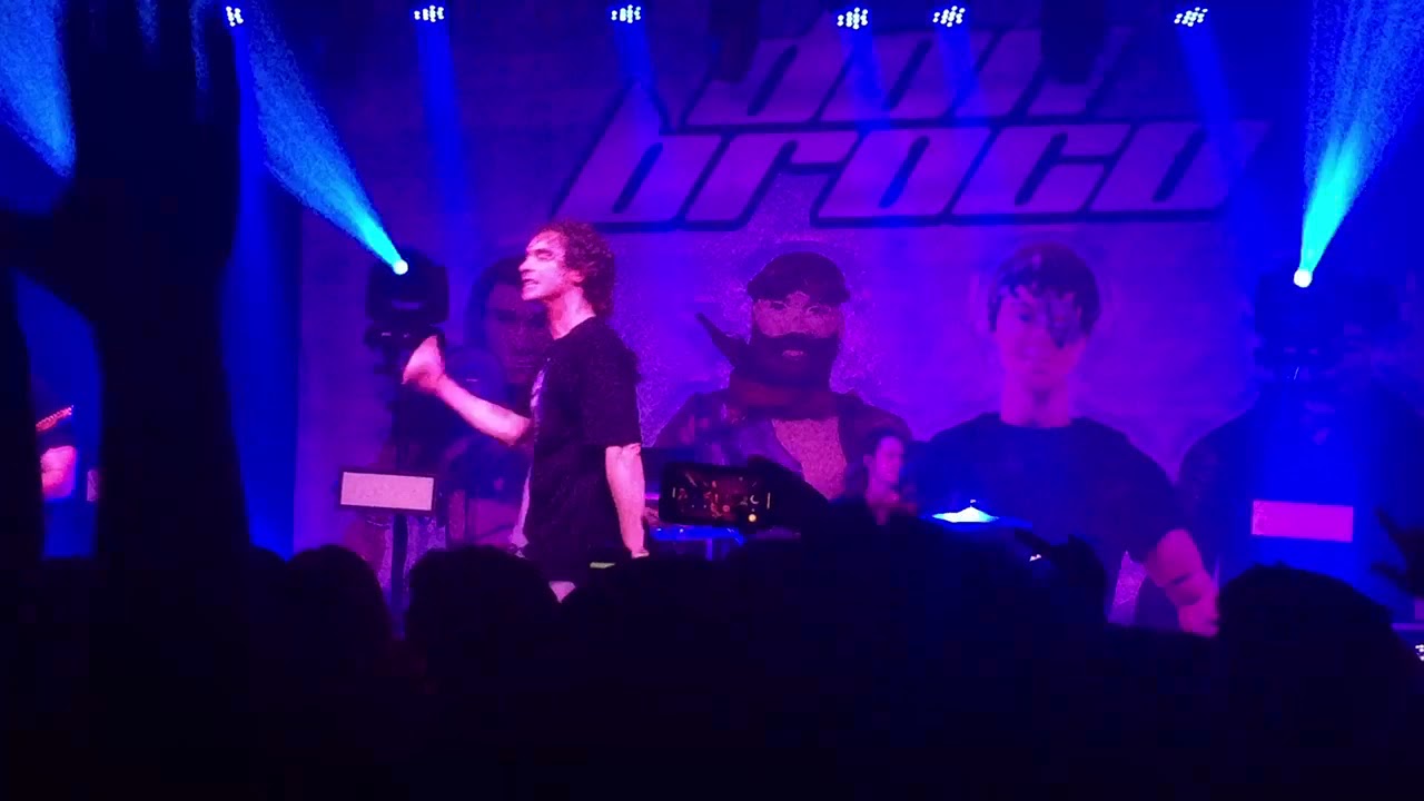 Don Broco - Action! feat Tyler Carter (Live in Atlanta, GA) - YouTube