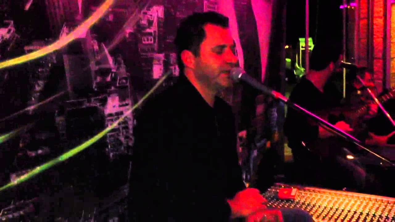 ΣΤΕΛΙΟΣ ΜΠΙΚΑΚΗΣ LIVE@ONAR LOUNGE CAFE - YouTube