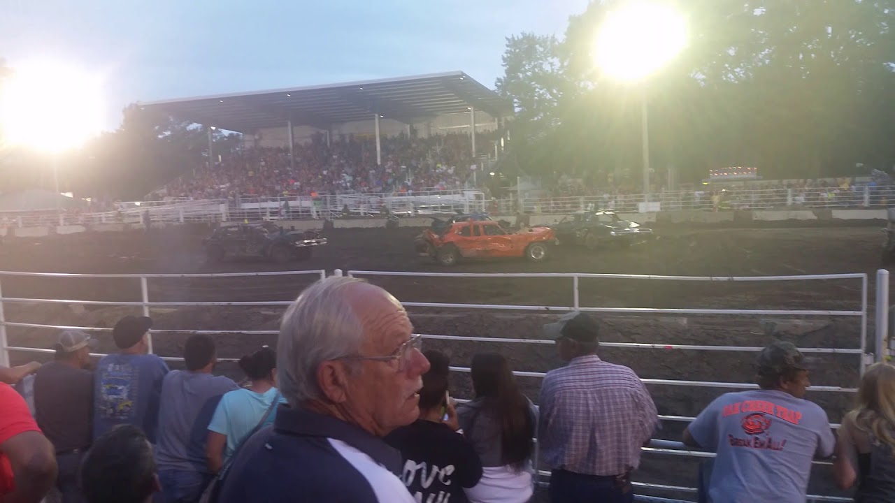 Adam Coble Seward Nebraska Demolition Derby Final 2017 - YouTube