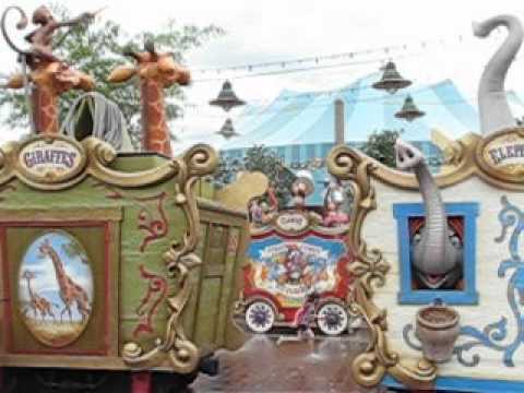Disney World July 2012 -- Casey Junior's Splash 'N' Soak Station - YouTube