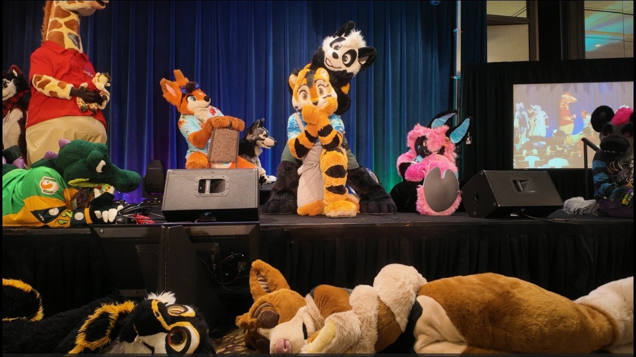 Fursuiting 101 with Gale Frostbane | Anthrocon 2025 - YouTube