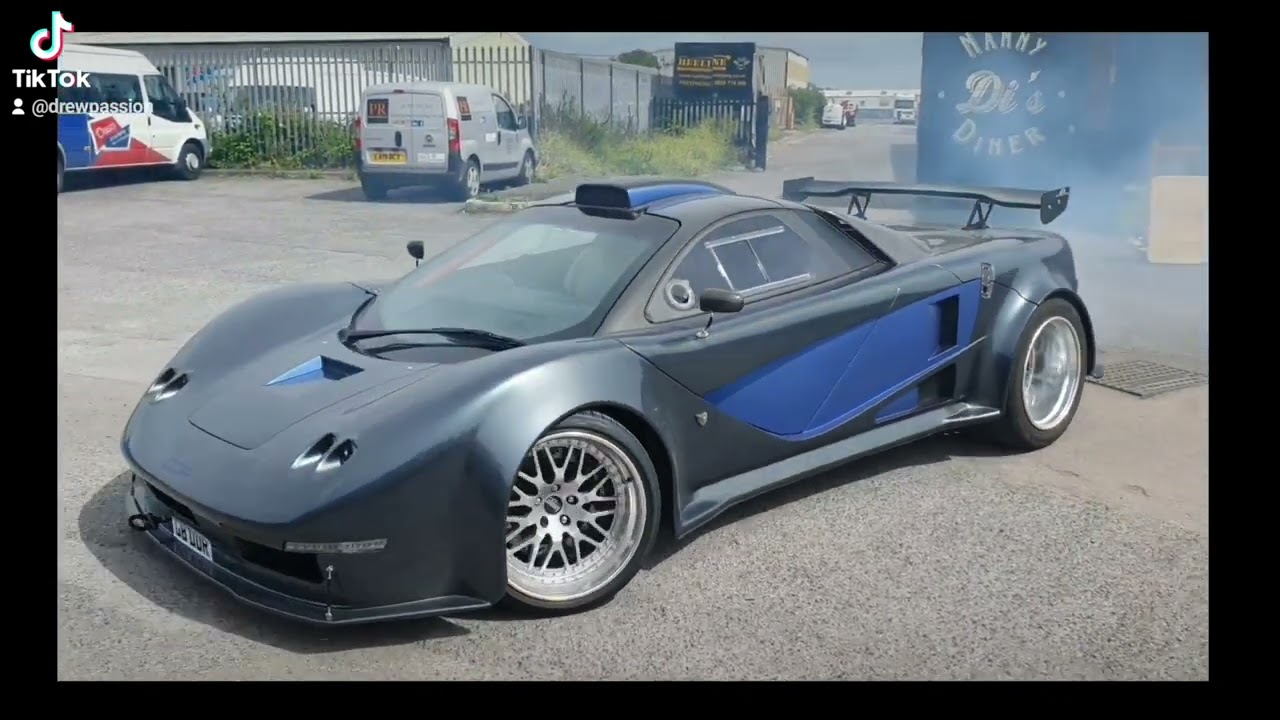 Grullon DDR GTR8, first start up. - YouTube
