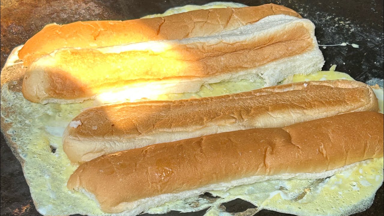 Special Cheese Mozzarella Roti John - YouTube