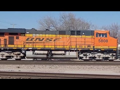 5808 Returns! BNSF 5808, the P5 Horn ES44AC, Trails on MARX Empties (Mar 5th, 2023) - YouTube